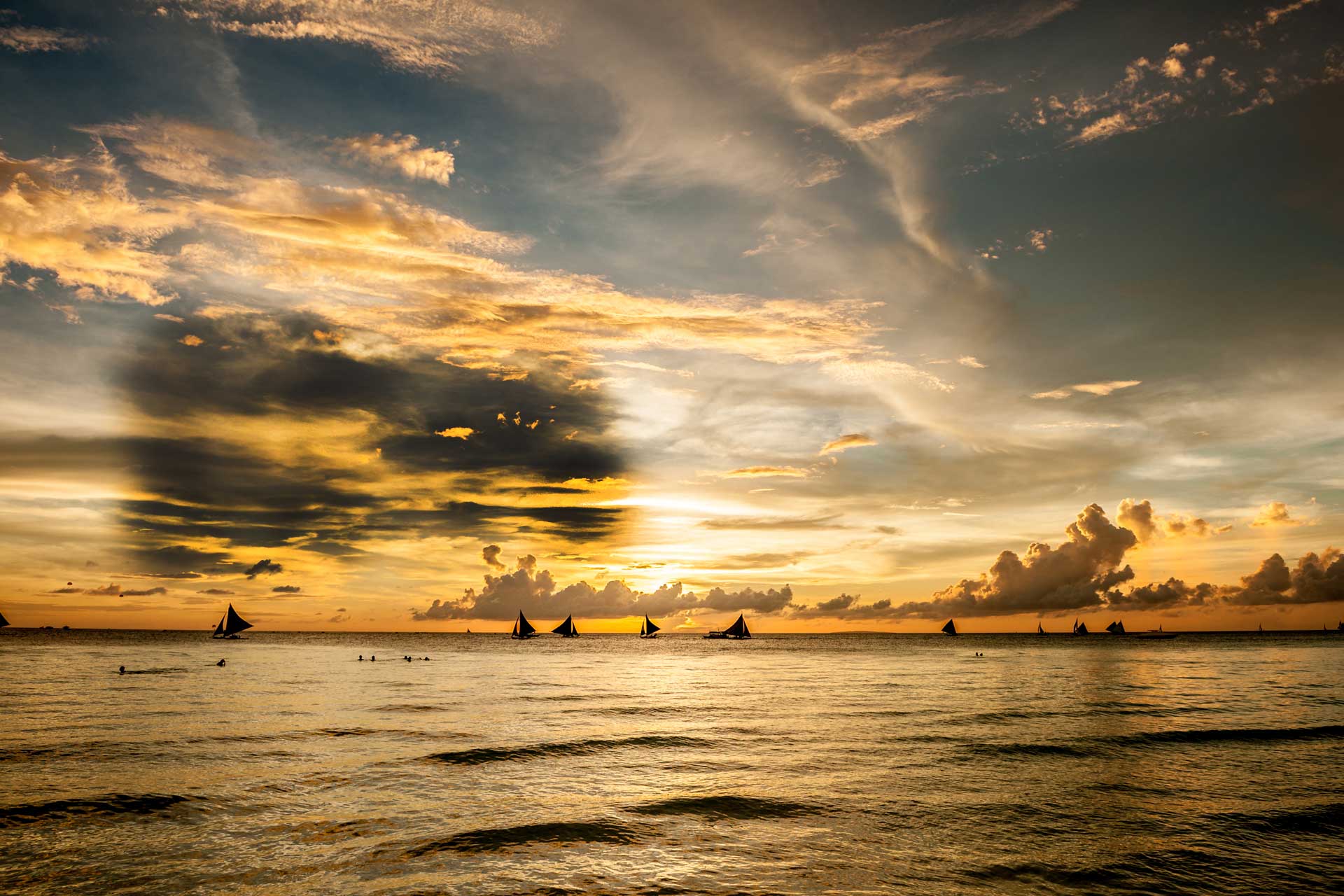 Satellite Phone Philippines - Global Communication • Apollo Satellite